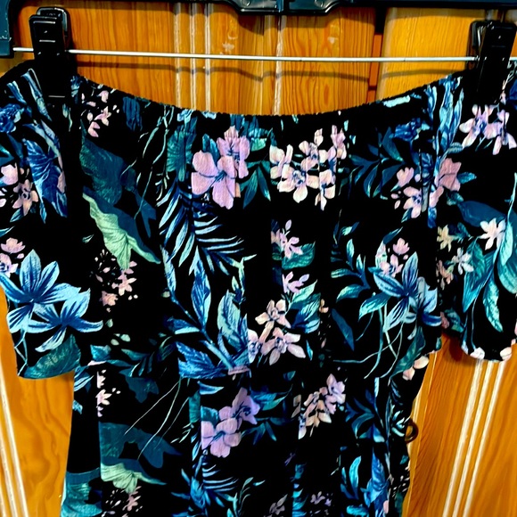 American Eagle Outfitters | Tops | Off The Shoulder Ruffle Top Tropical ...